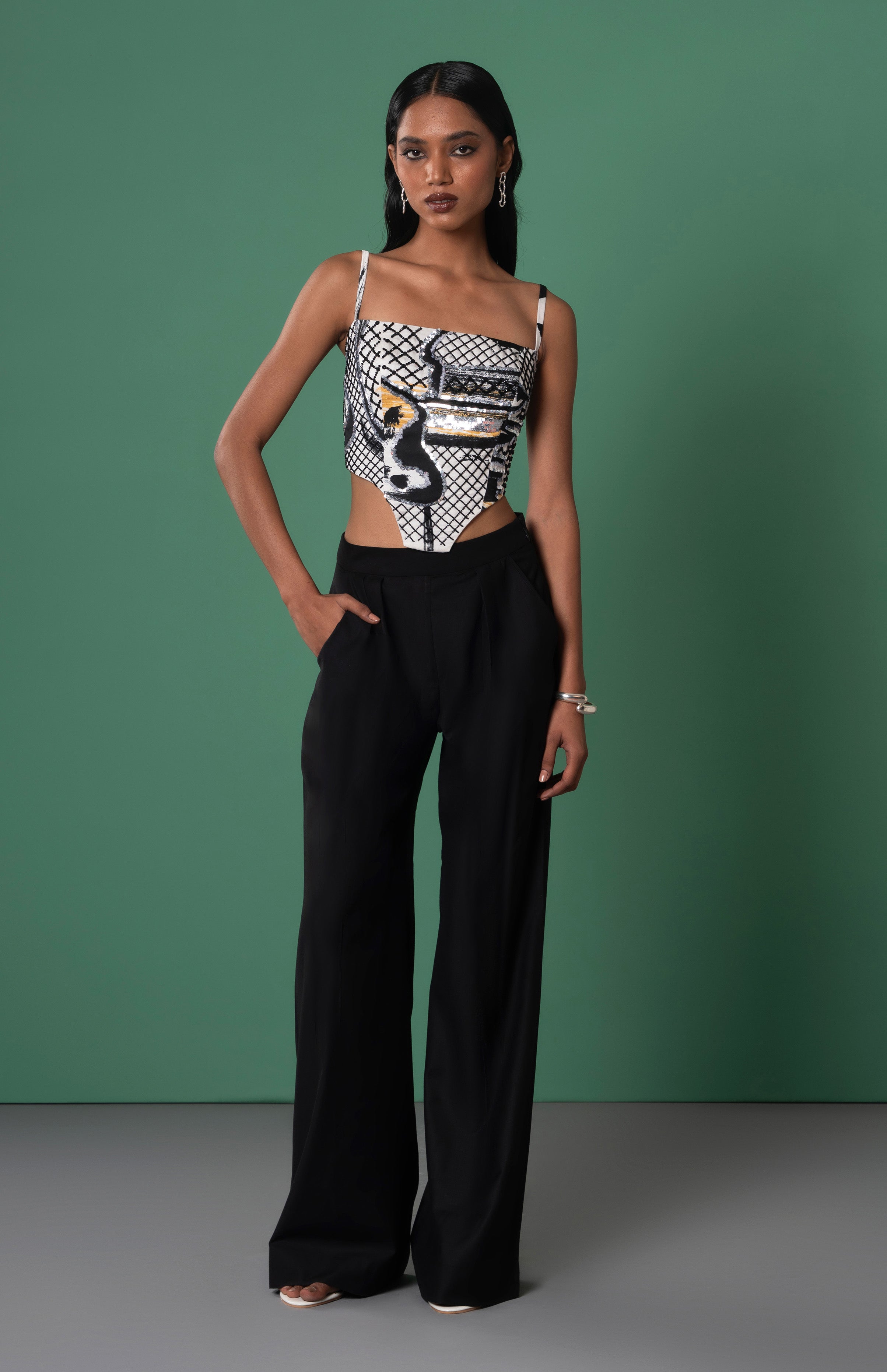 Beru Embroidered Corset – Advait India